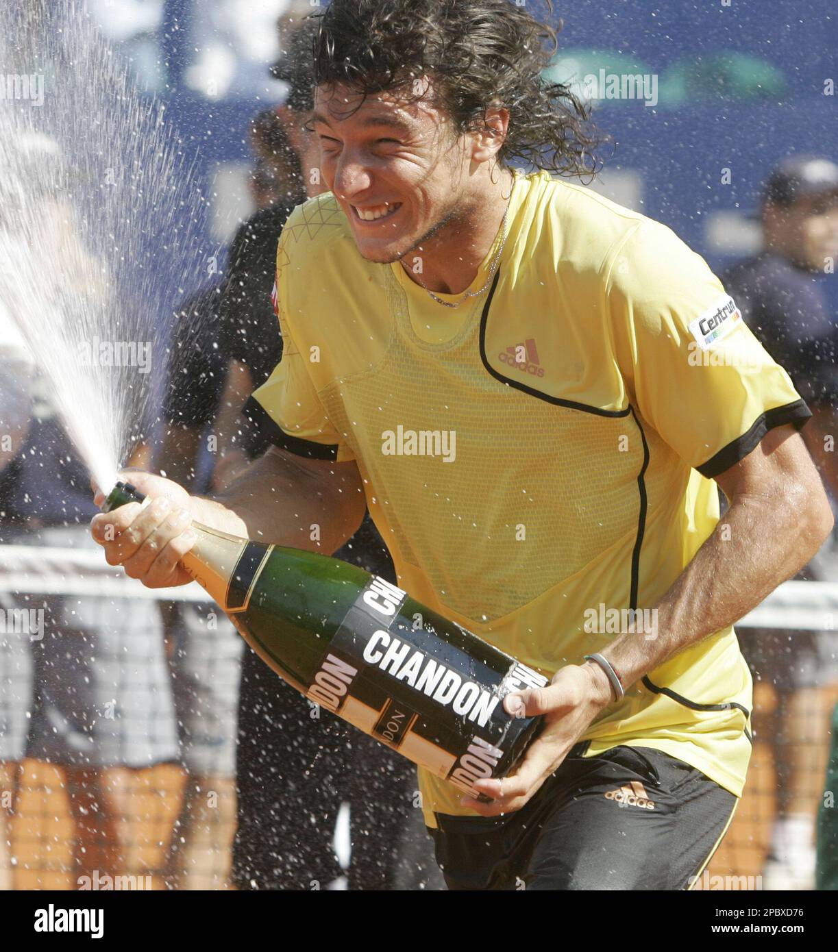 Argentina'sJuan Monaco celebrates after beating Italy's Alessio di ...