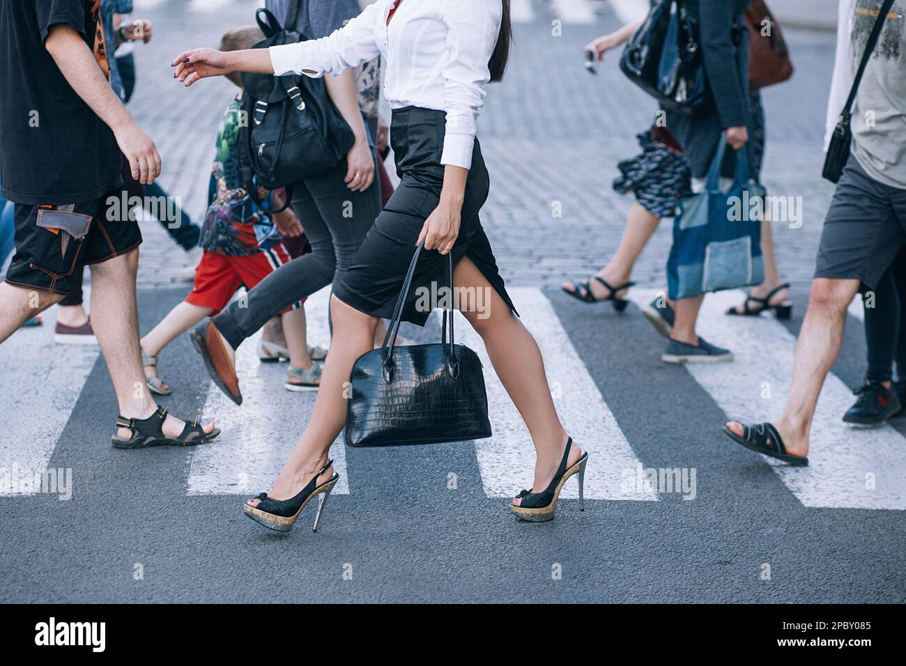 crosswalk urban lifestyle city rush hour crowd concept Stock Photo - Alamy