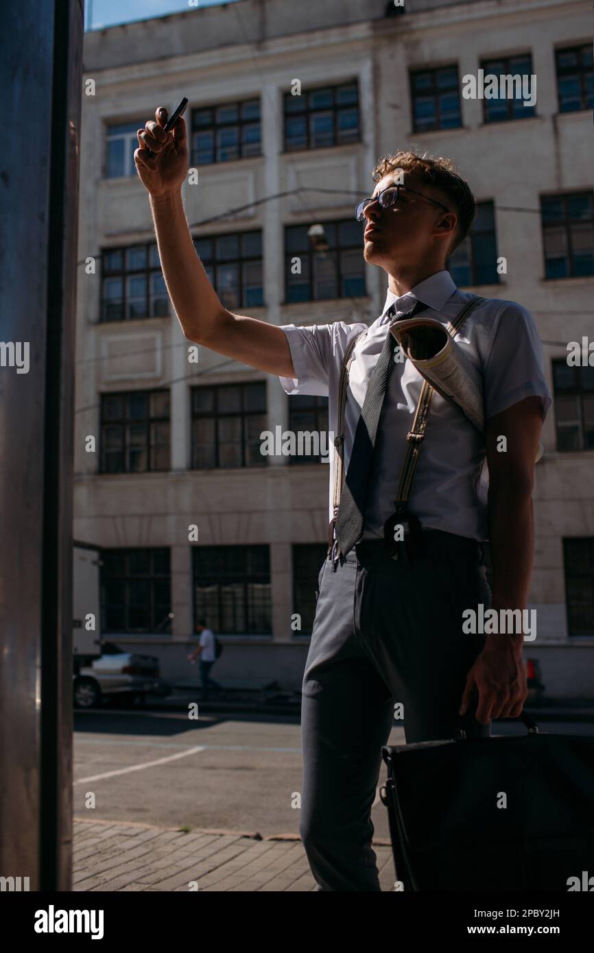 no reception business man phone technology glitch Stock Photo - Alamy