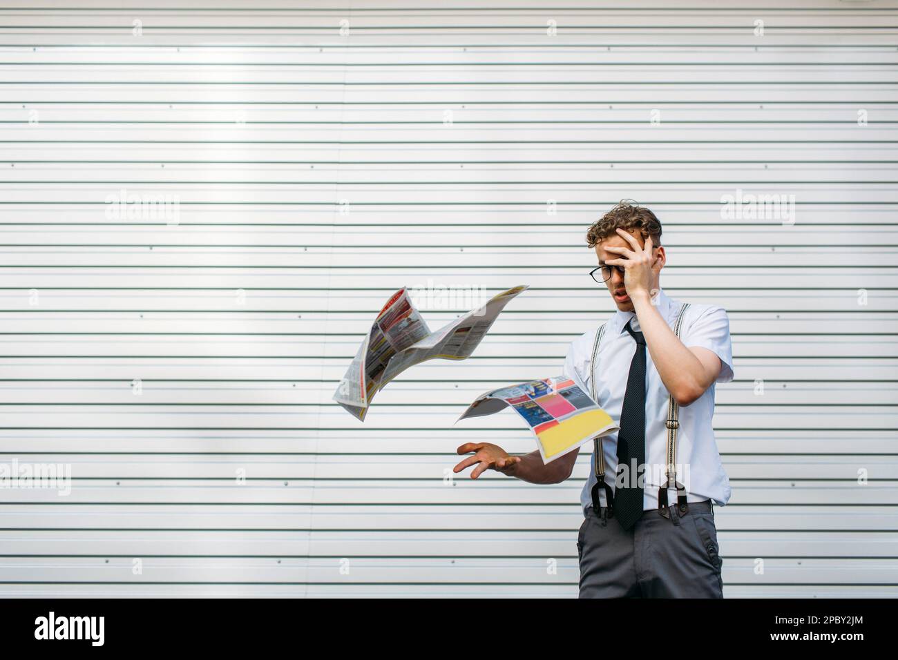 Shocking news hi-res stock photography and images - Alamy