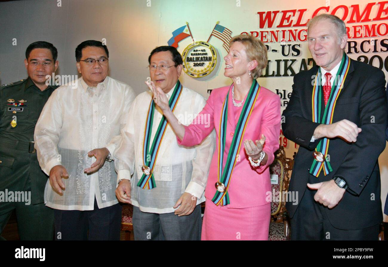 U.S. Congressman Steve Chabot, (from right), of the U.S. district of ...