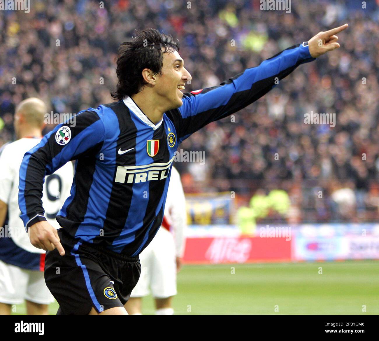 Inter Milan's midfielder Nicolas Burdisso, of Argentina, celebrates ...