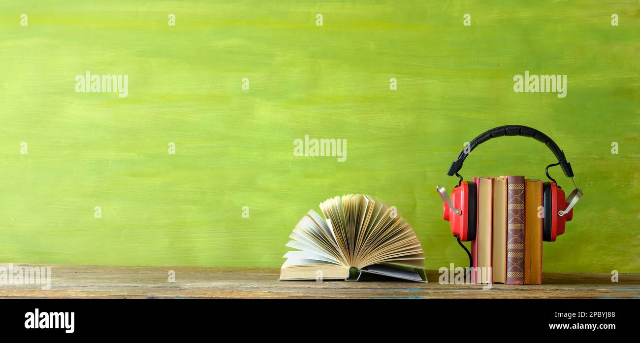 Row of books with negative space hi-res stock photography and images ...