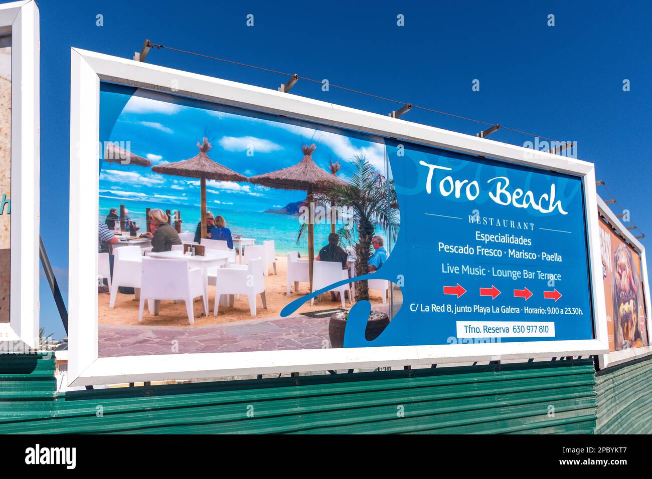 Advertising hoardings hoarding sign board boards adverts outdoor hi-res ...