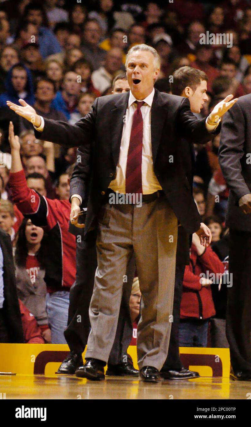 Wisconsin head coach Bo Ryan reacts to an officials call during a ...