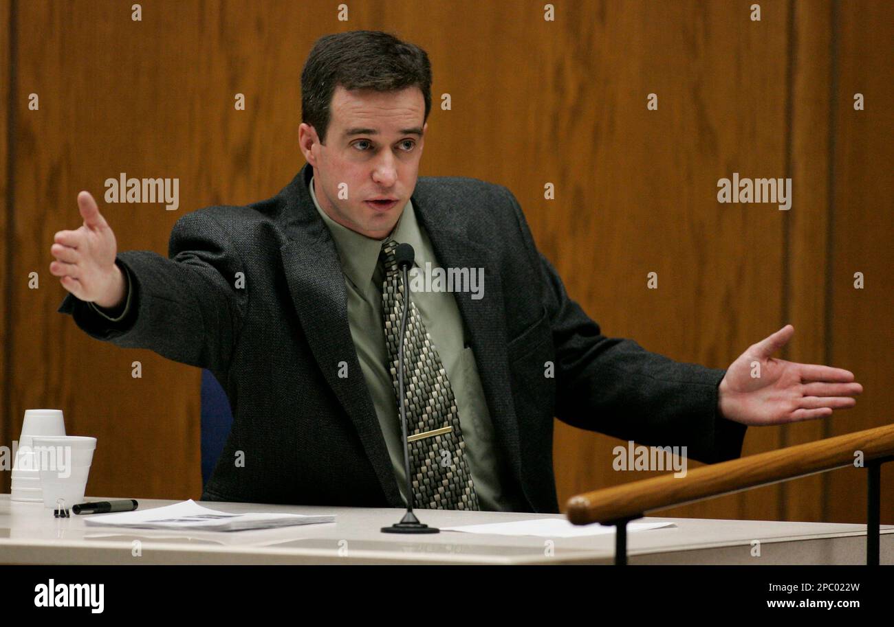 Tim Austin, a Wisconsin Highway Patrol trooper who does crash ...