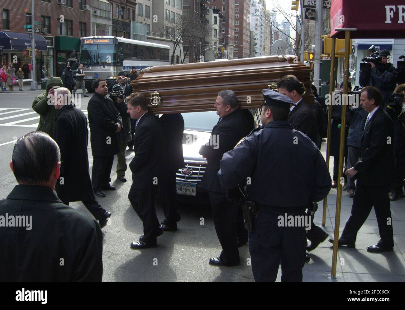 The coffin of trumpeter Pedro Knight, widower of the legendary salsa ...