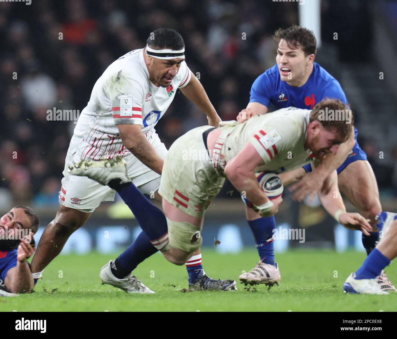 L-R England's Mako Vunipola England's Ollie Chessumand Antoine Dupont of Franceduring the 2023 ...
