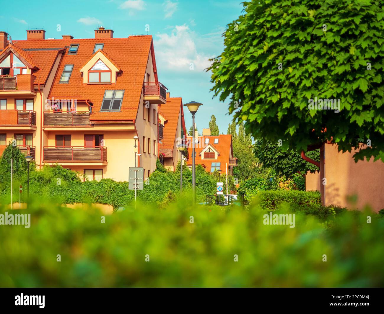 Real outdoor outside exterior hi-res stock photography and images - Alamy