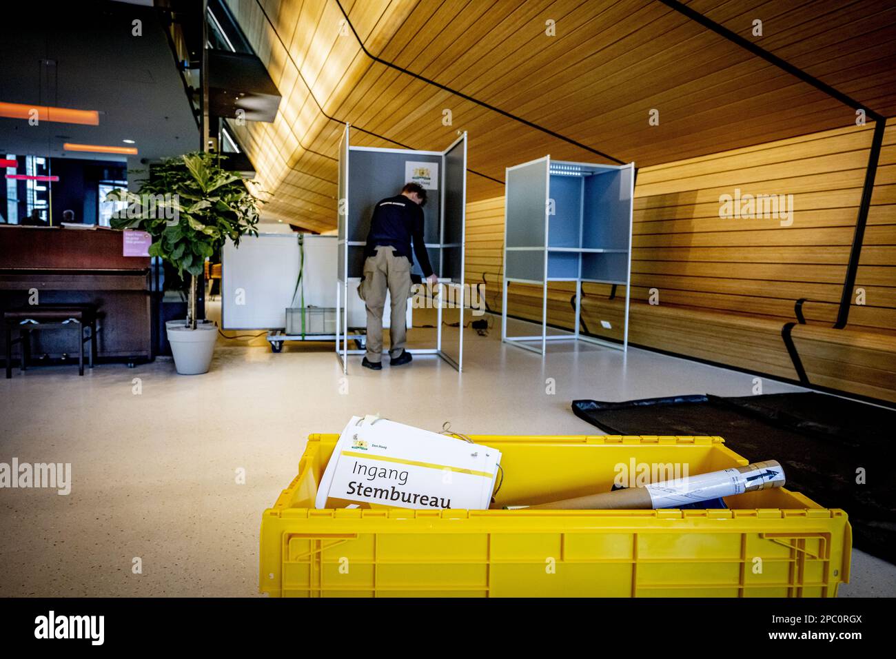 Provincial hall interior hi-res stock photography and images - Alamy