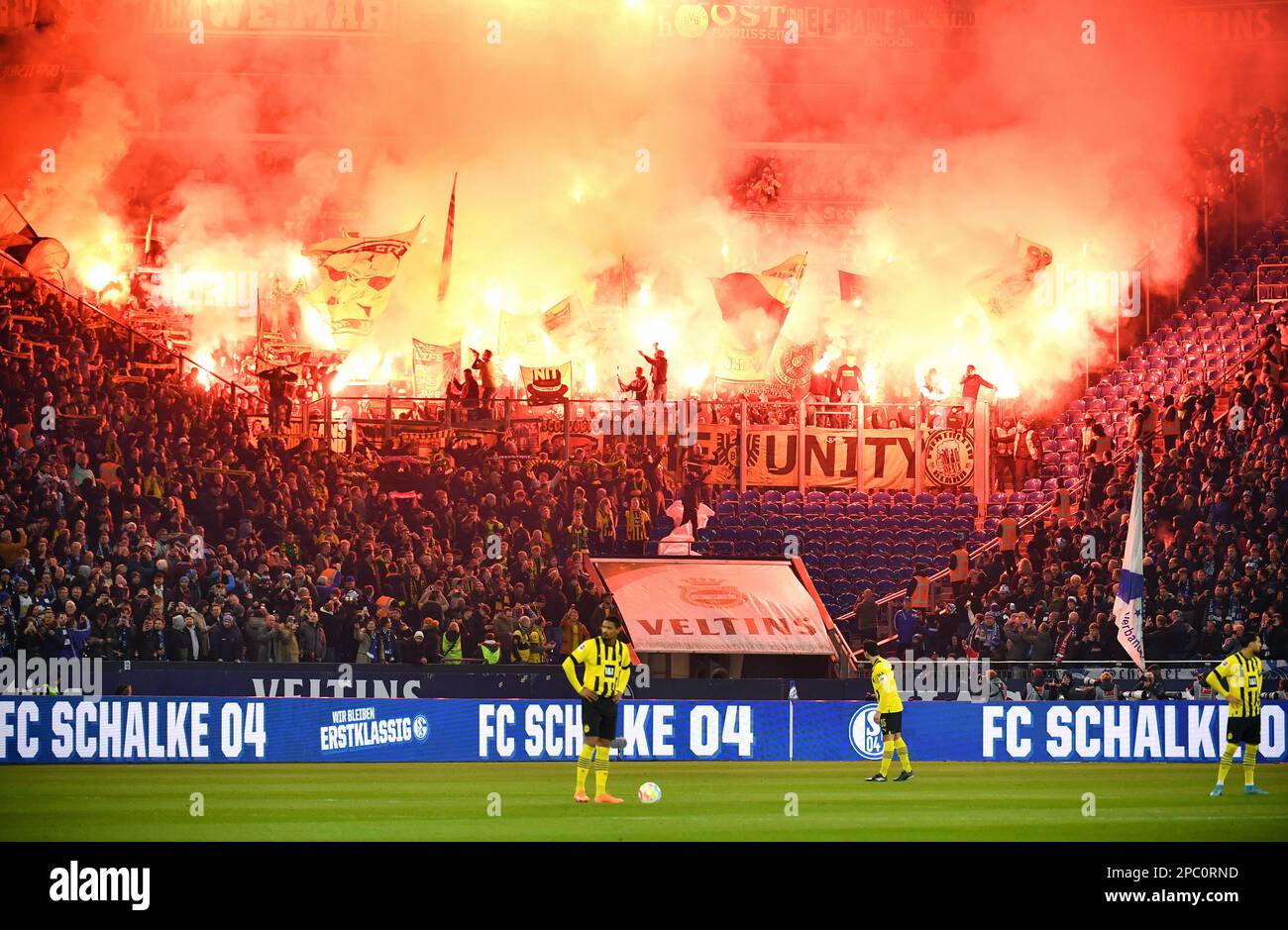 Fan block pyro hi-res stock photography and images - Alamy