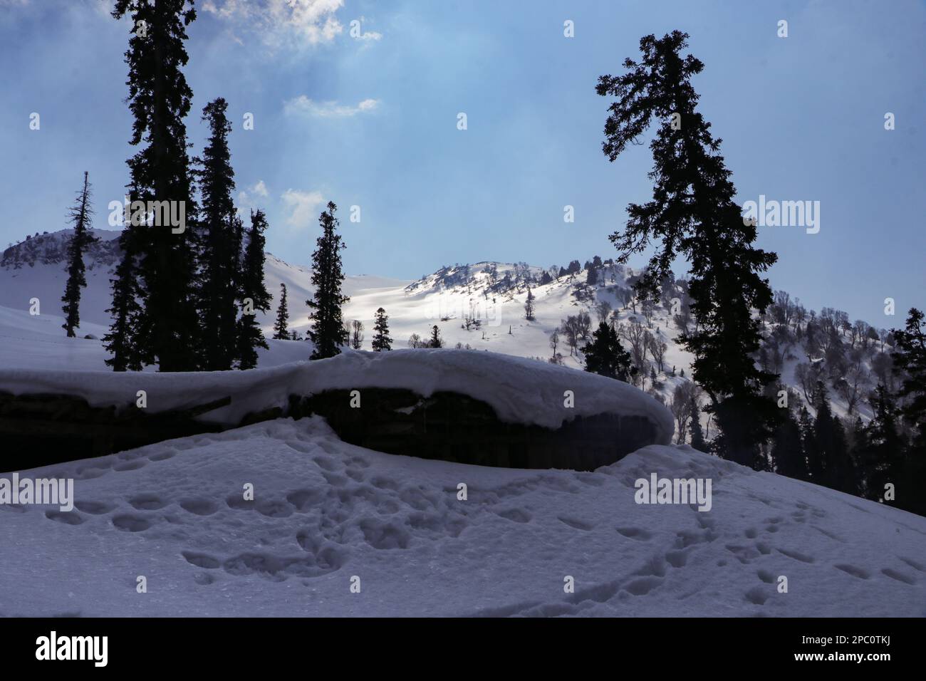 Zabarwan peak hi-res stock photography and images - Alamy