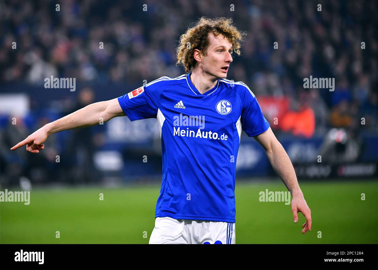 Bundesliga, Veltins Arena, FC Schalke 04 vs Borussia Dortmund; Alex ...