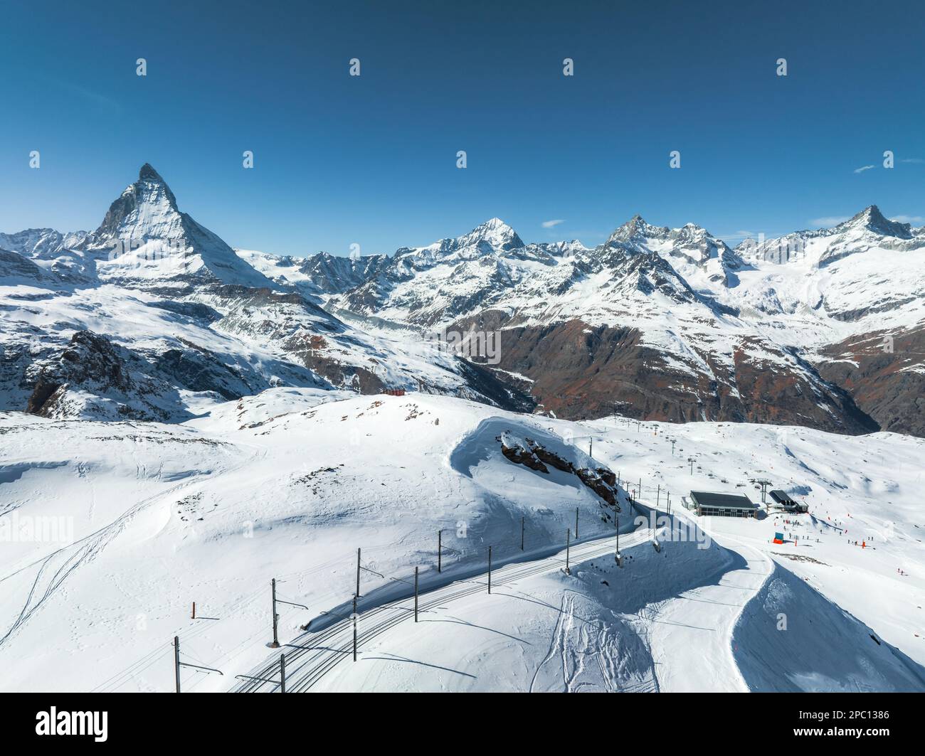 Beautiful Zermatt ski resort with view of the Matterhorn peak Stock ...