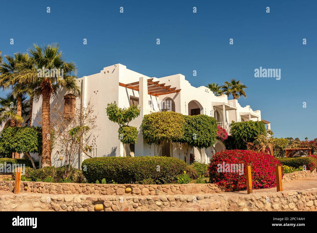 Hotel with white buildings and a recreation area in Egypt Stock Photo ...