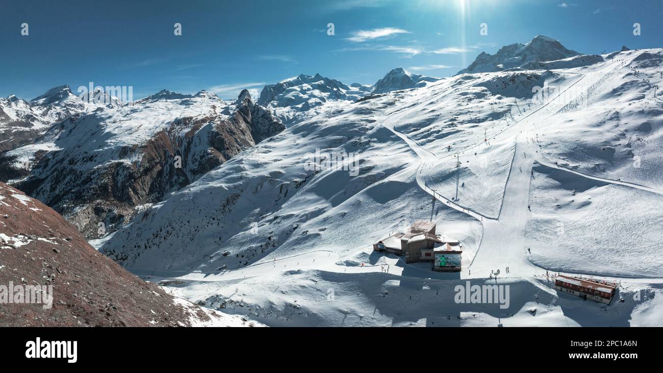 Beautiful Zermatt ski resort with view of the Matterhorn peak Stock ...