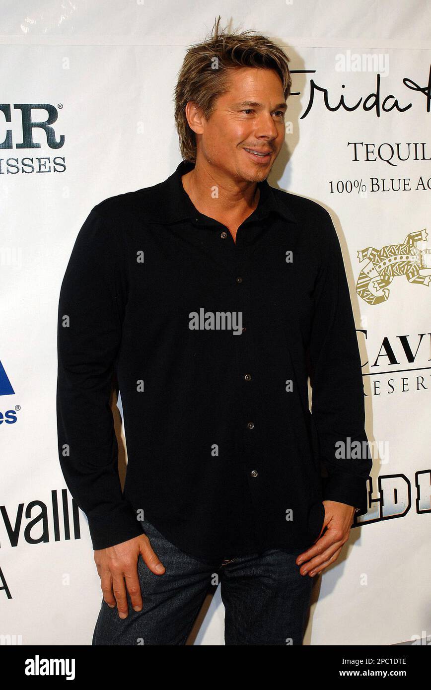 Kato Kaelin poses while arriving during a Pre-Super Bowl XLI party ...