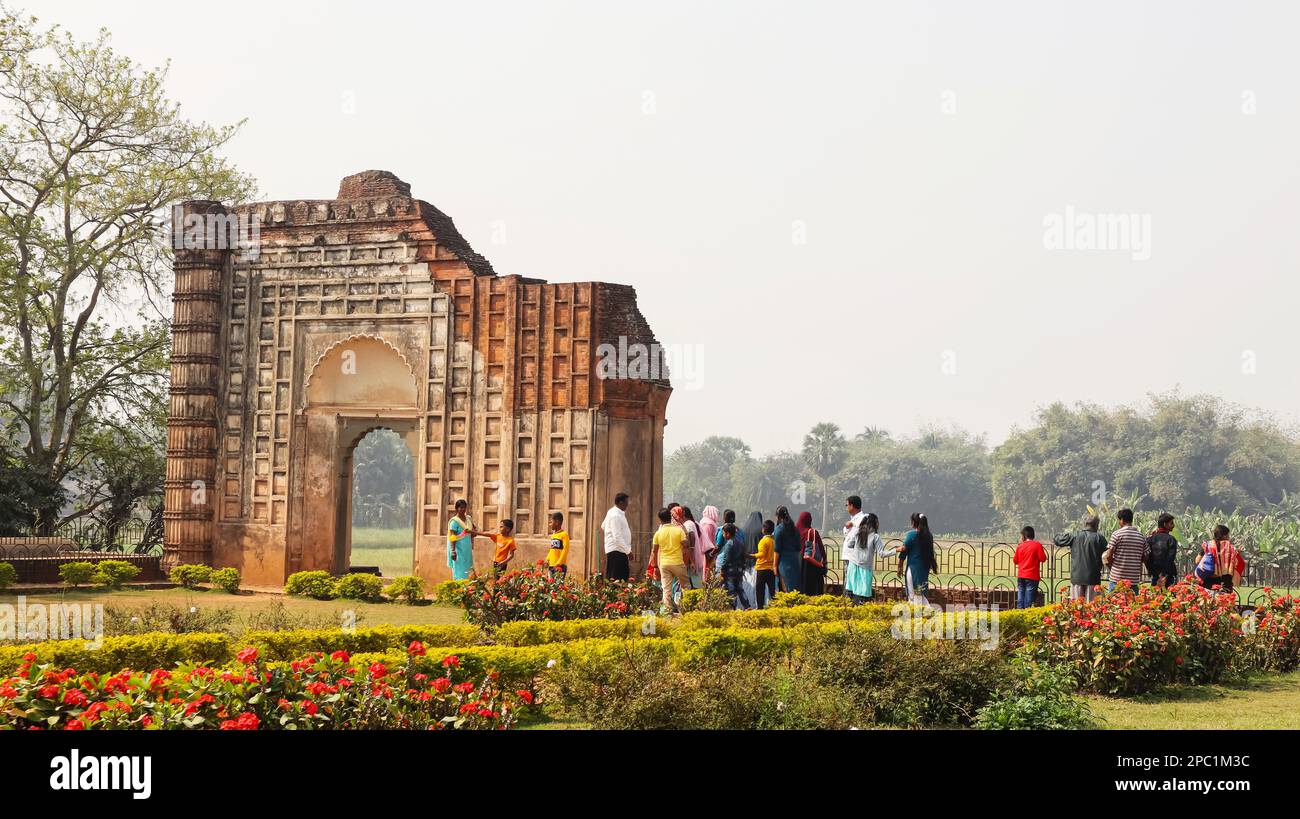 Visiting historic tombstone hi-res stock photography and images - Alamy