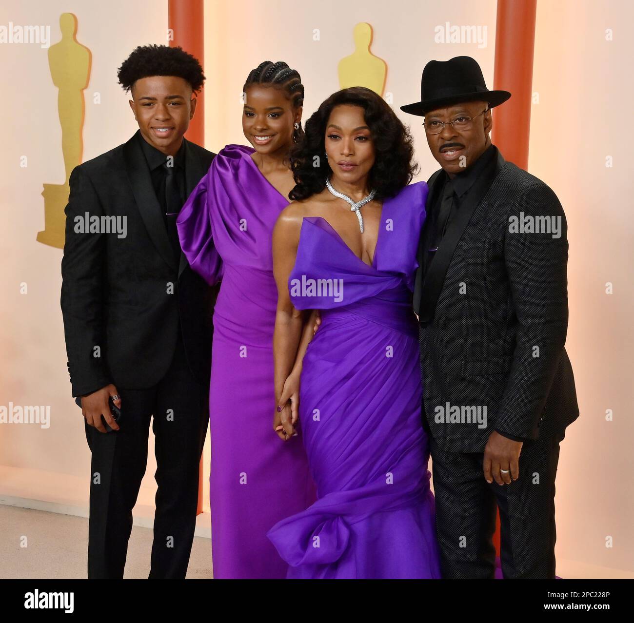 Angela Bassett (2R), Courtney B. Vance (L), Bronwyn Golden Vance (2L ...
