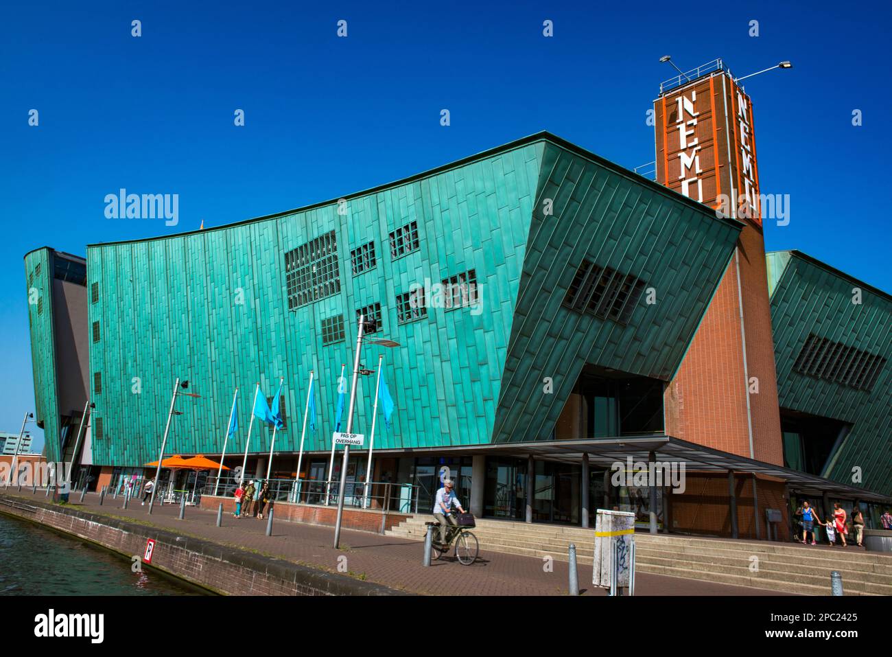 Science centre nemo amsterdam hi-res stock photography and images - Alamy