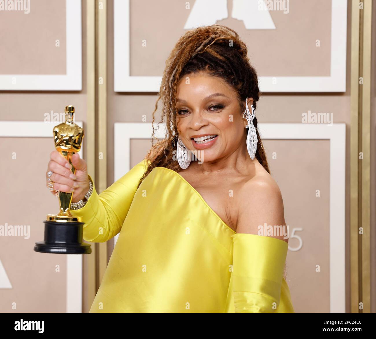 Ruth E. Carter, winner of the award for Best Costume Design for "Black ...
