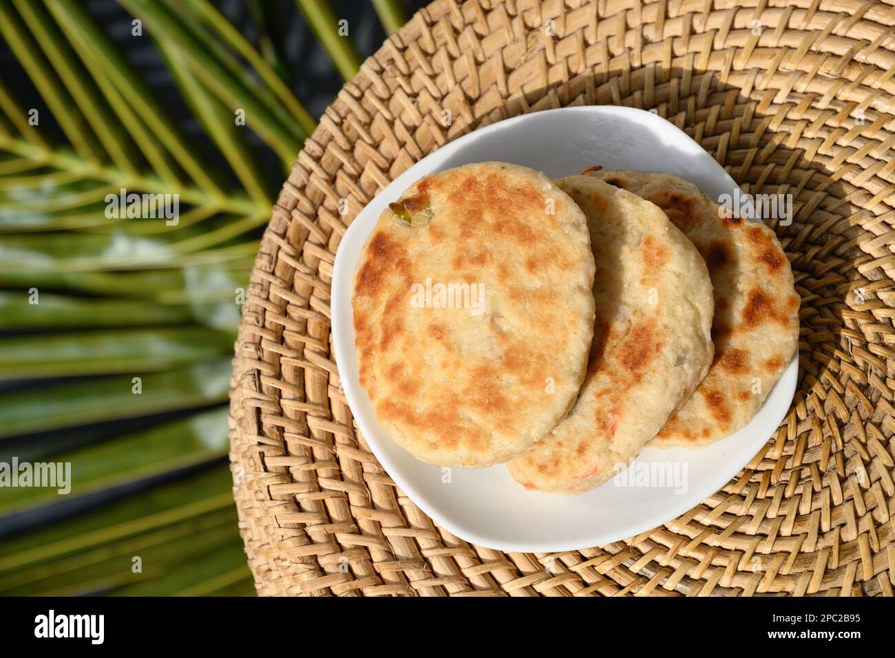 Amazing Sri Lankan three Pol Cocount Roti in white plate. Traditional ...