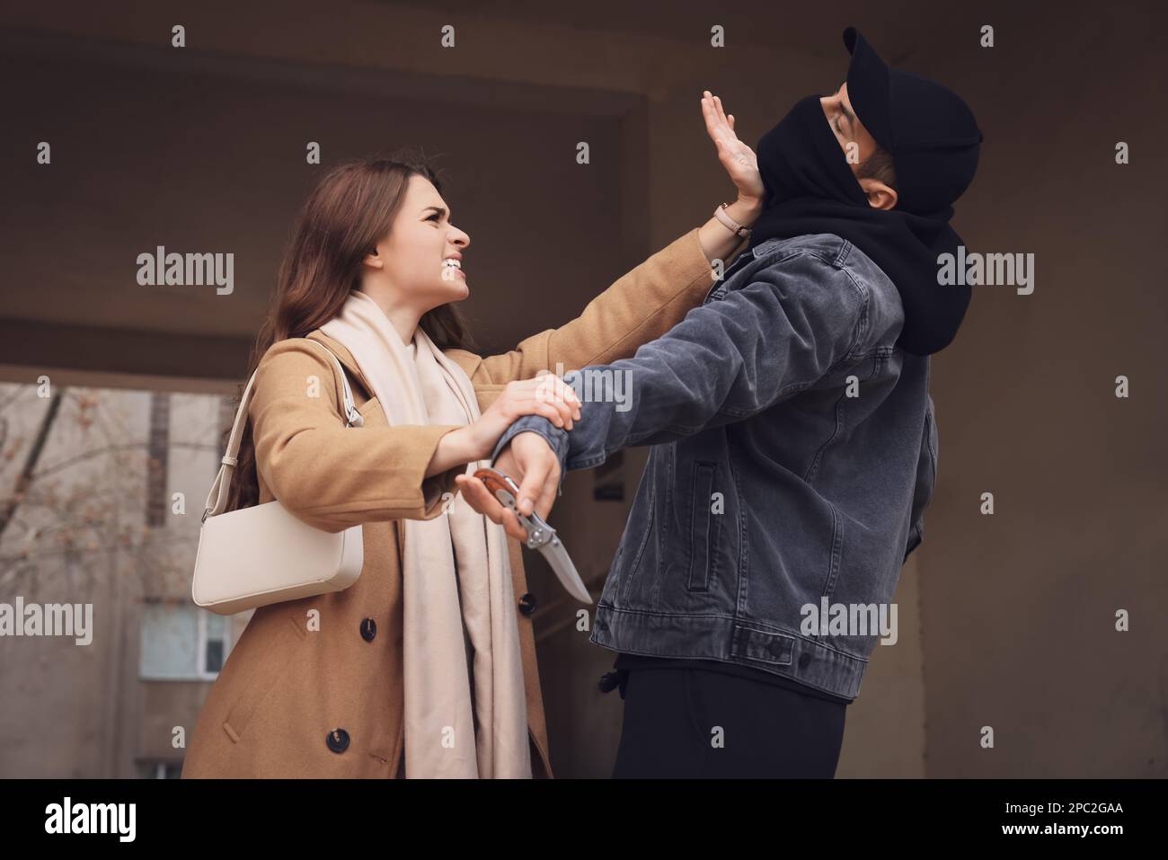 Female defending herself hi-res stock photography and images - Alamy