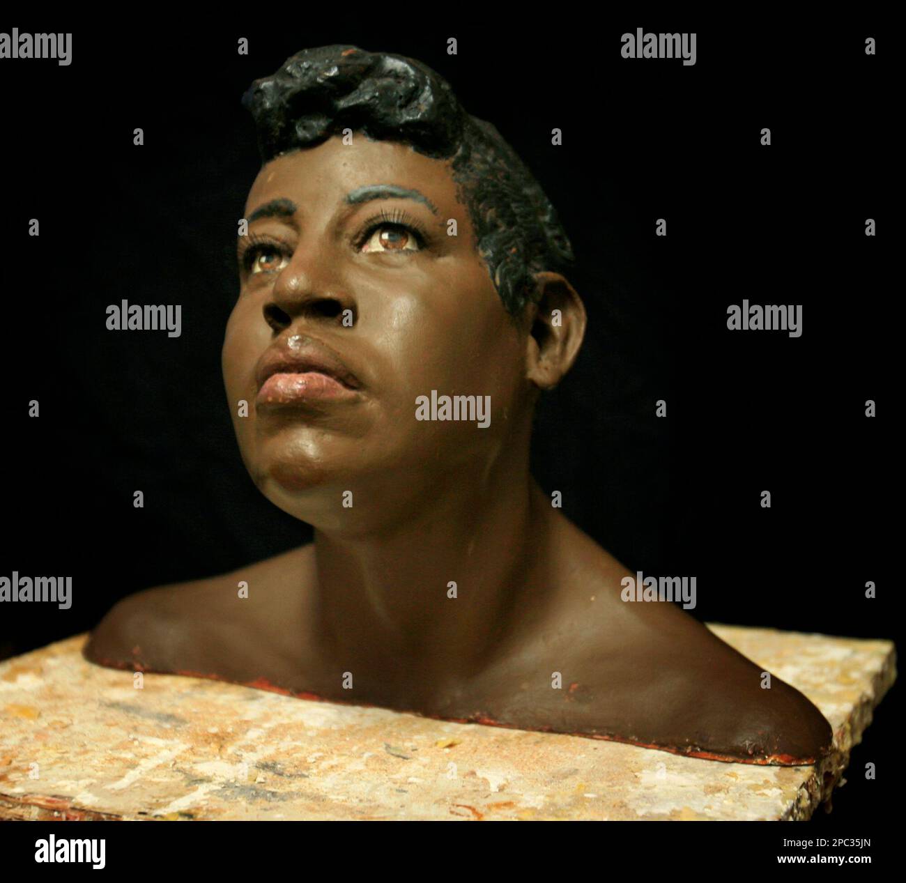 A bust constructed by forensic sculptor Frank Bender, based on the ...