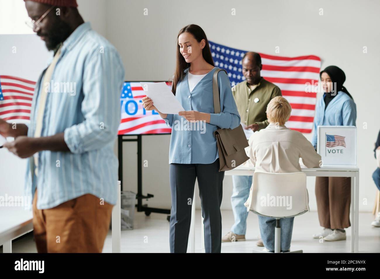 Polling booth queue hi-res stock photography and images - Alamy
