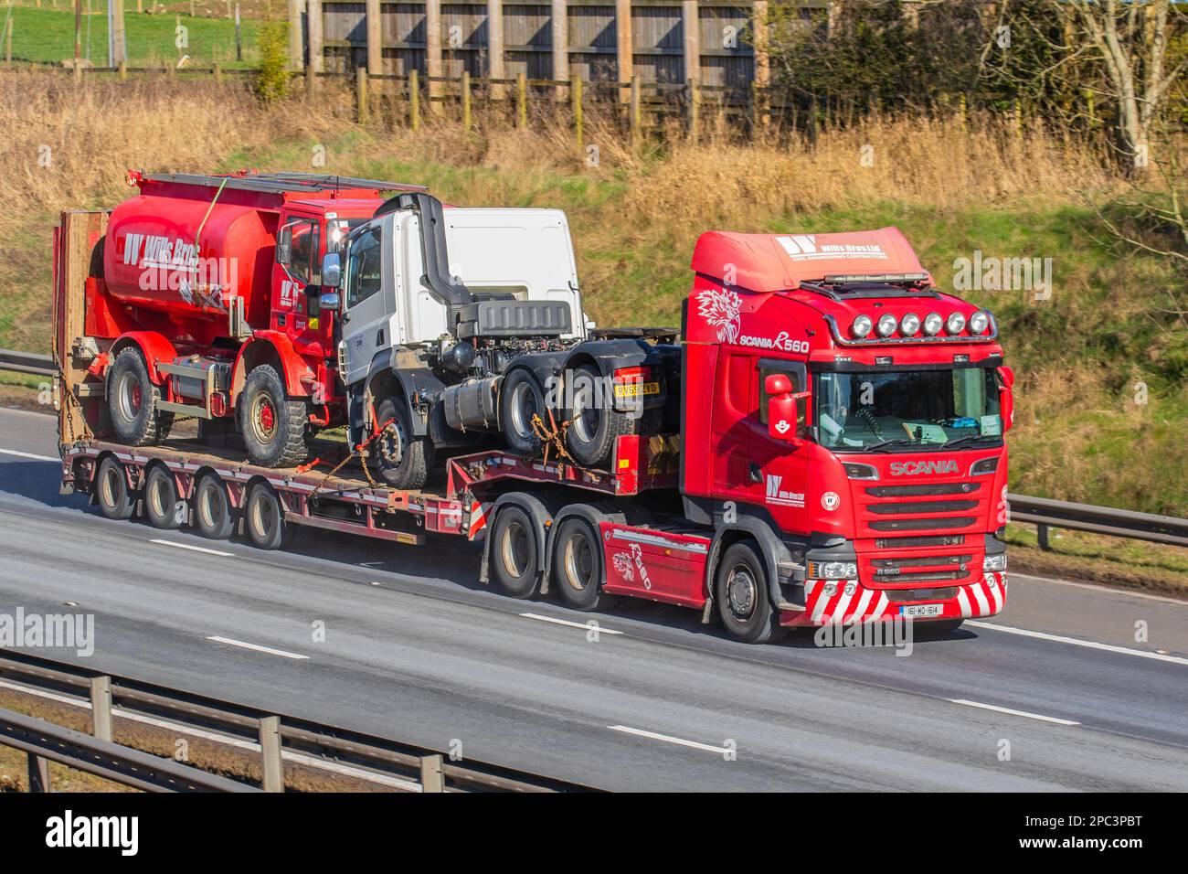 Wills Bros INFRASTRUCTURE DEVELOPMENT. SCANIA R560 with an articulated ...