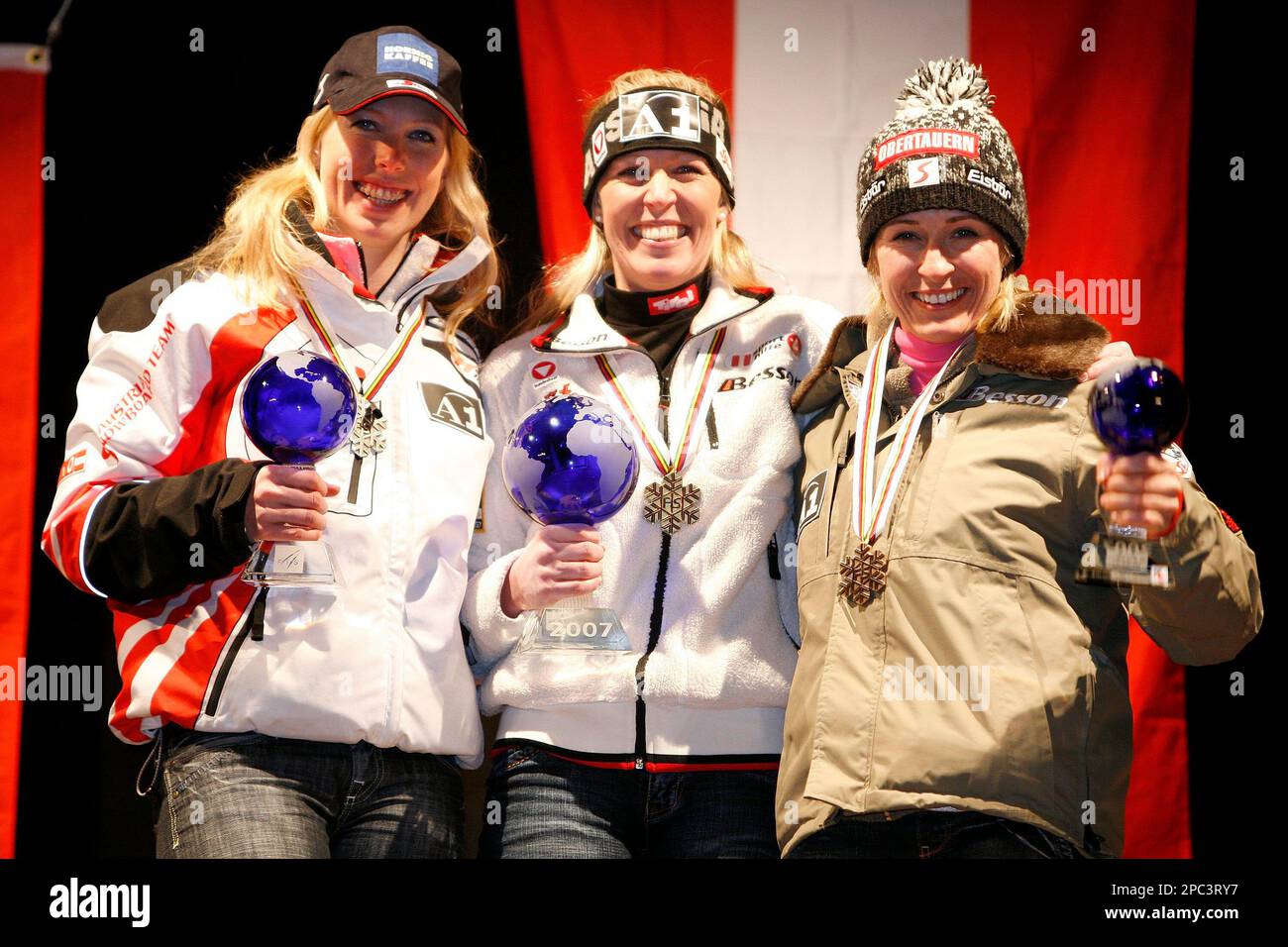 From left: The three Austrian athletes Marion Kreiner (2nd), Heidi ...