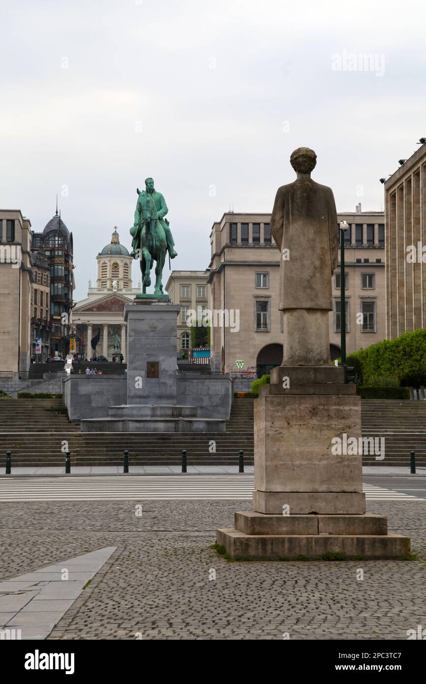 Brussels, Belgium - August 26 2017: Statue of HM Queen Elisabeth facing ...