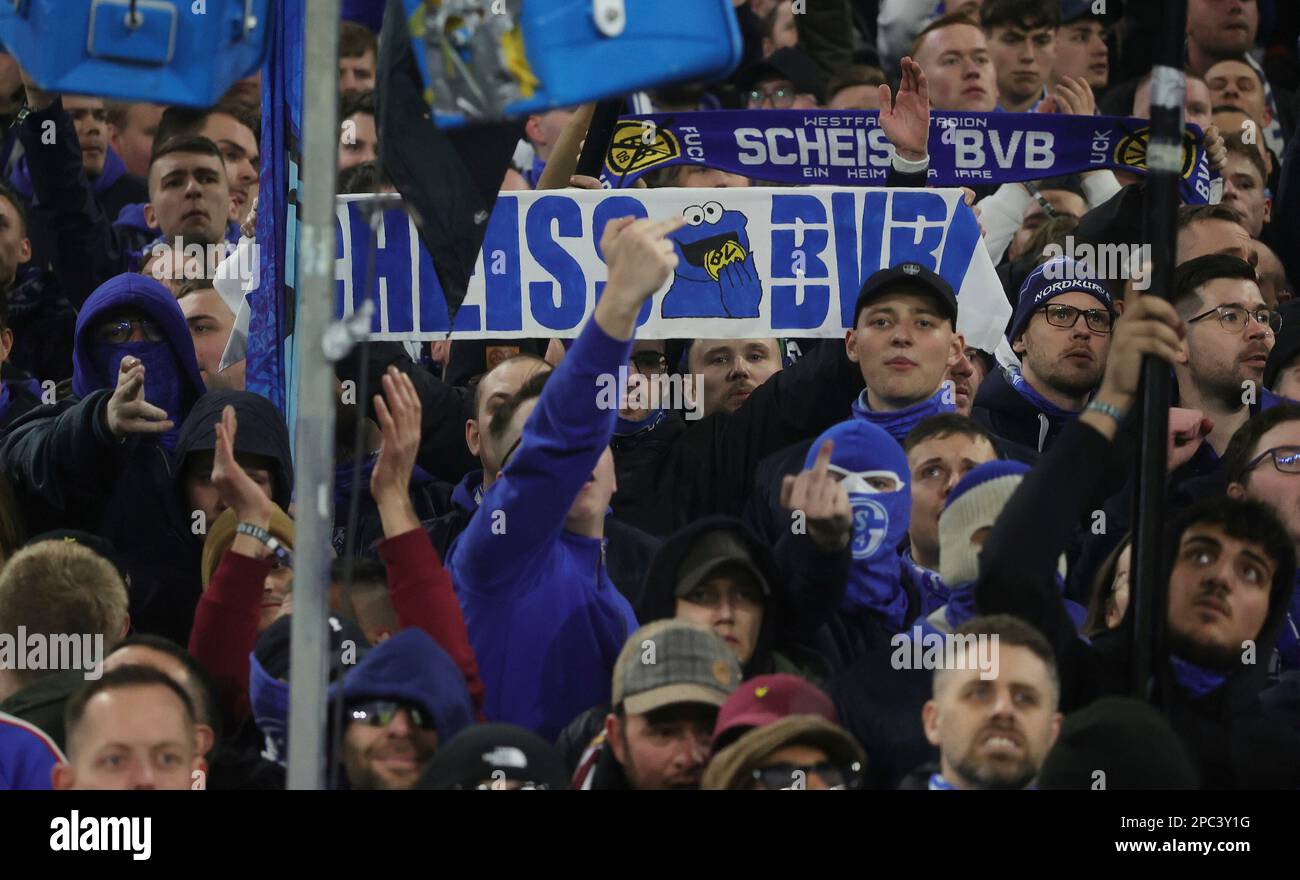 Ultras fans hi-res stock photography and images - Alamy