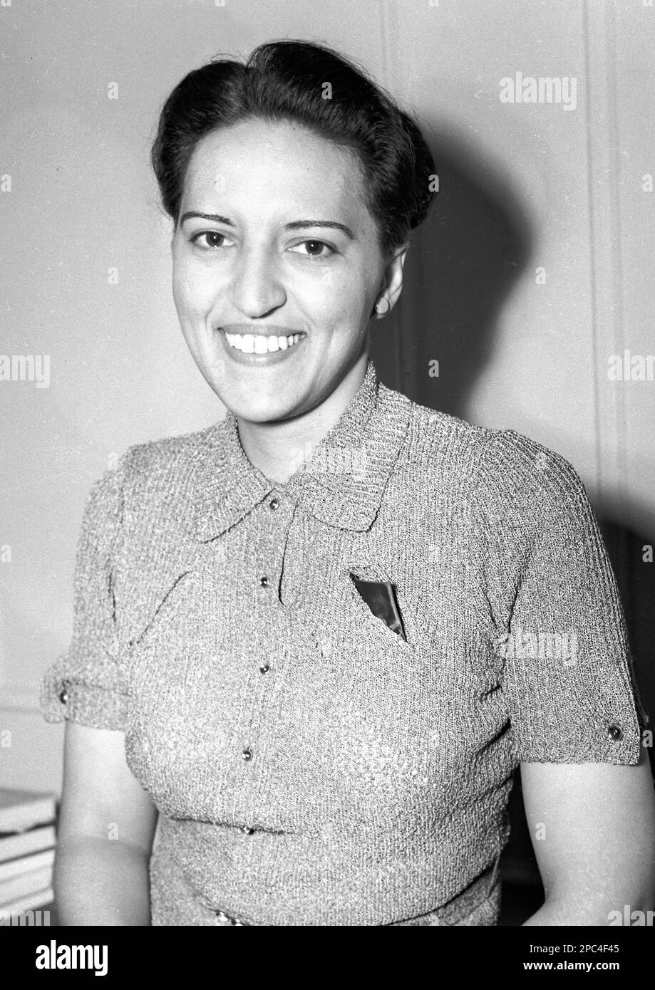 FILE *** Judge Jane Bolin shown at her home in New York, NY after she ...
