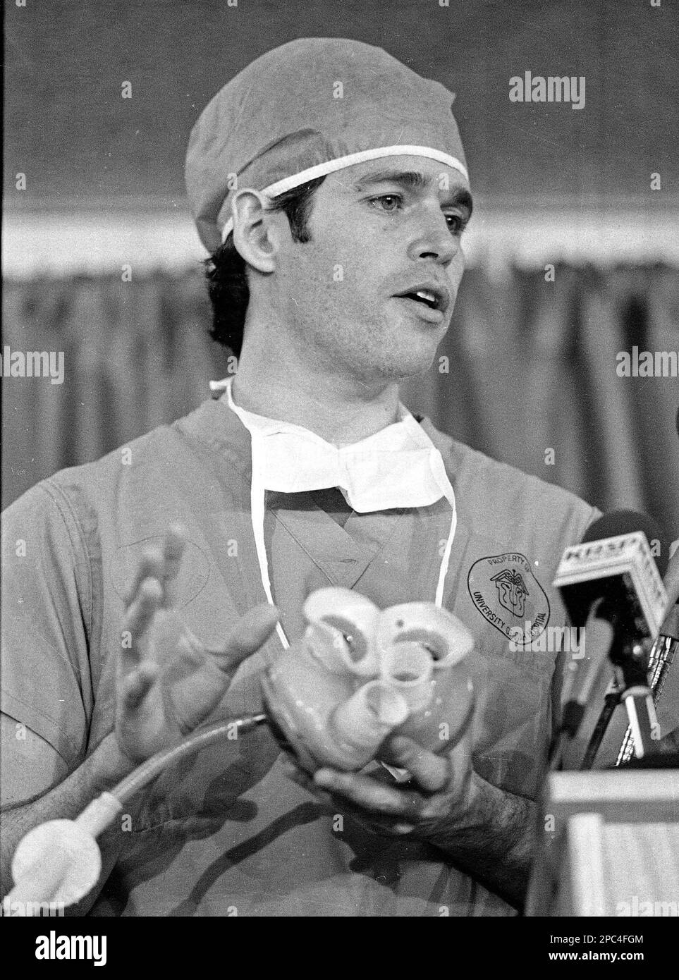 **FILE** Dr. Robert Jarvik, inventor of the artificial heart, Jarvik-7 ...