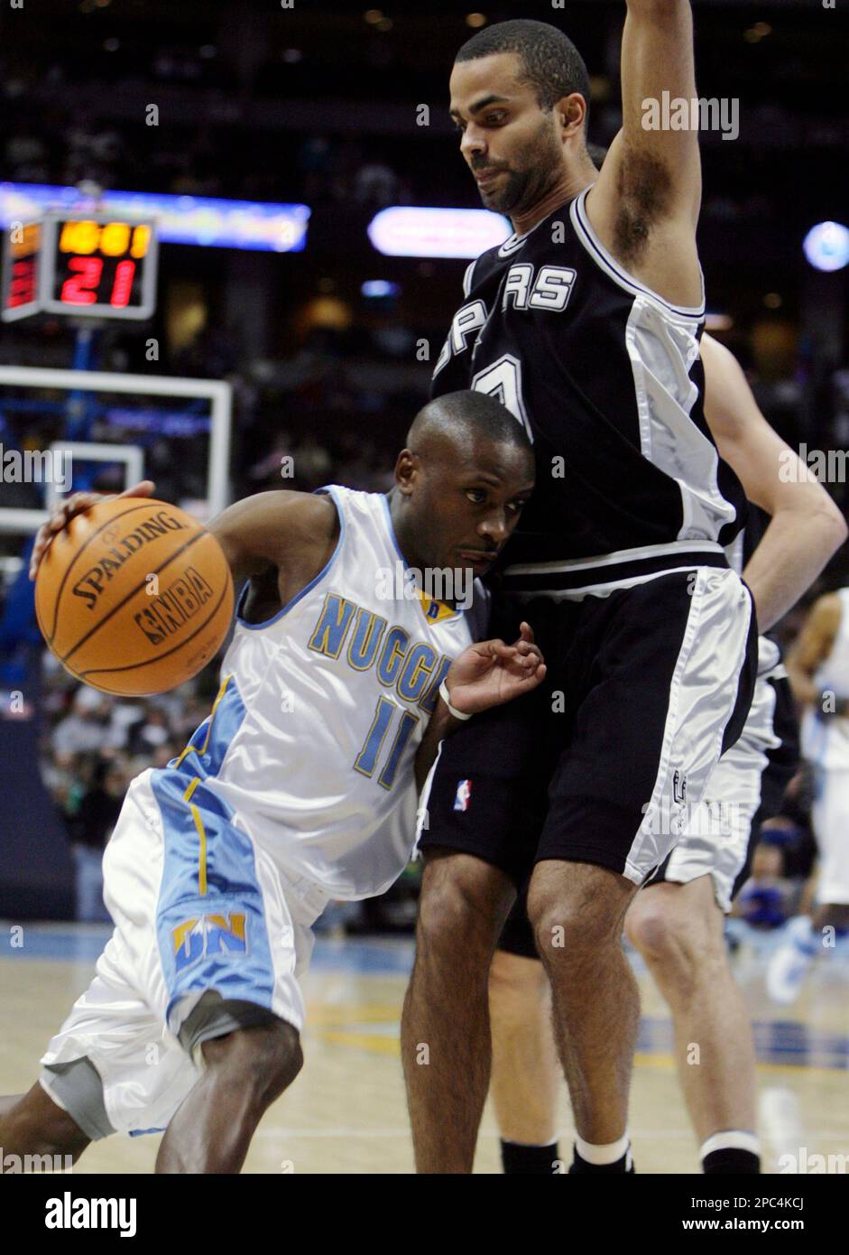 Yao Ming Next To Earl Boykins