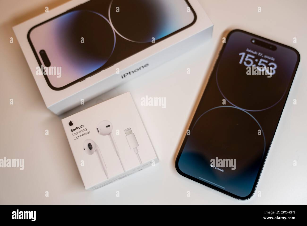 Iphone 14 in a box hi-res stock photography and images - Alamy