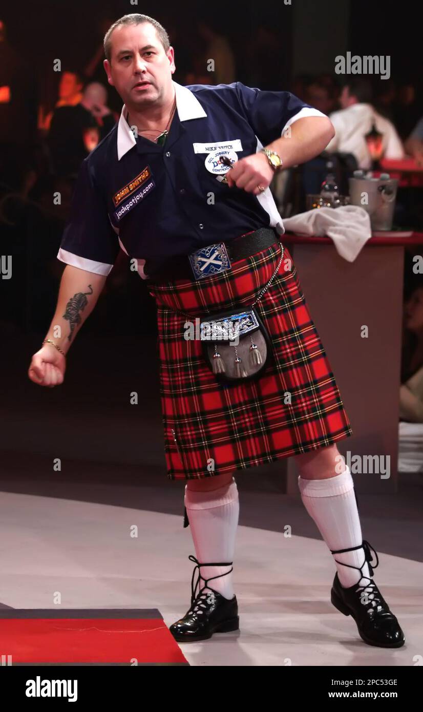 Scotland's Mike Veitch celebrates beating Sweden's Goran Klemme 3-0 in ...