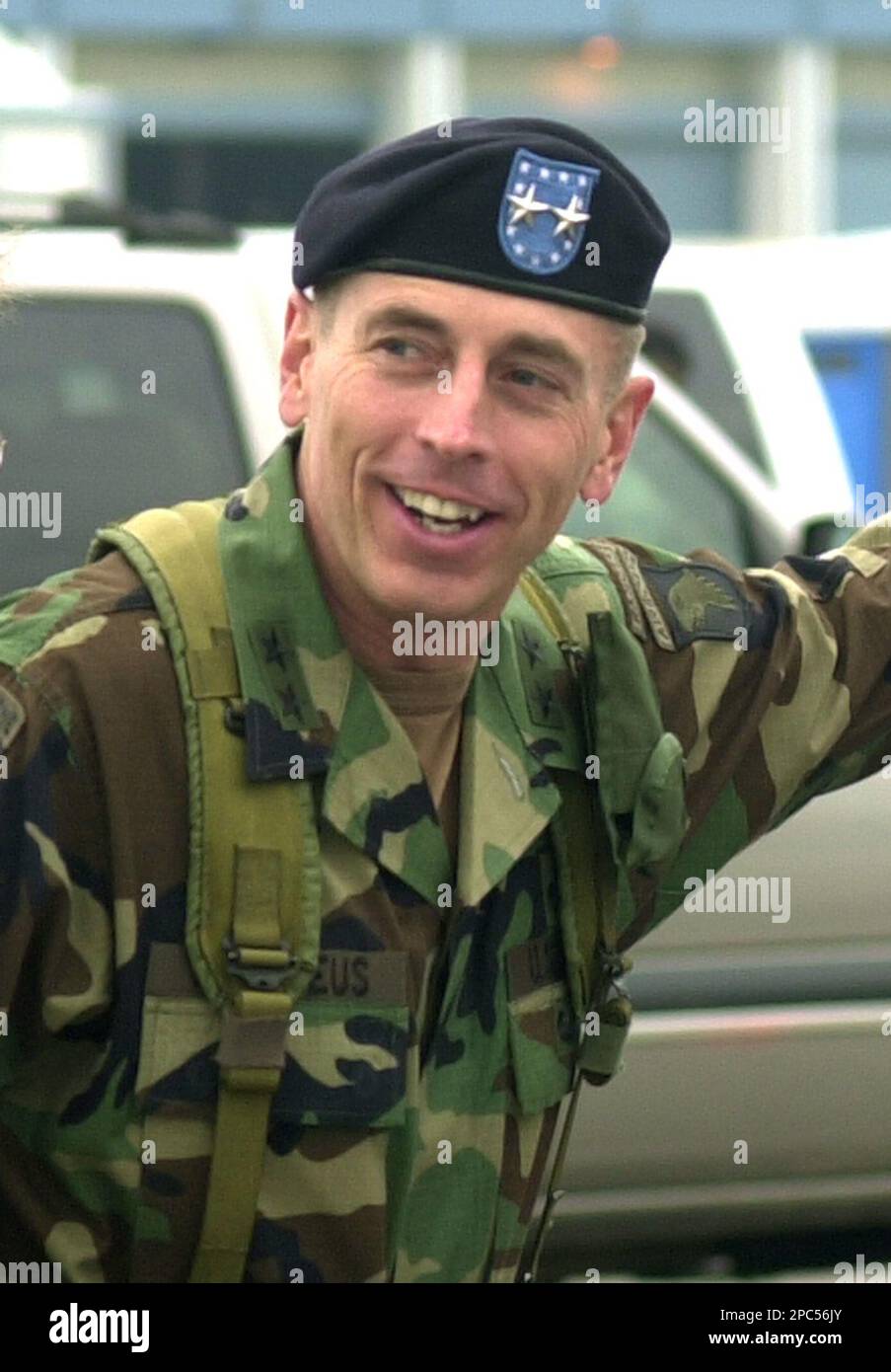 ** FILE ** Maj. Gen. David Petraeus greets old friends before handing ...