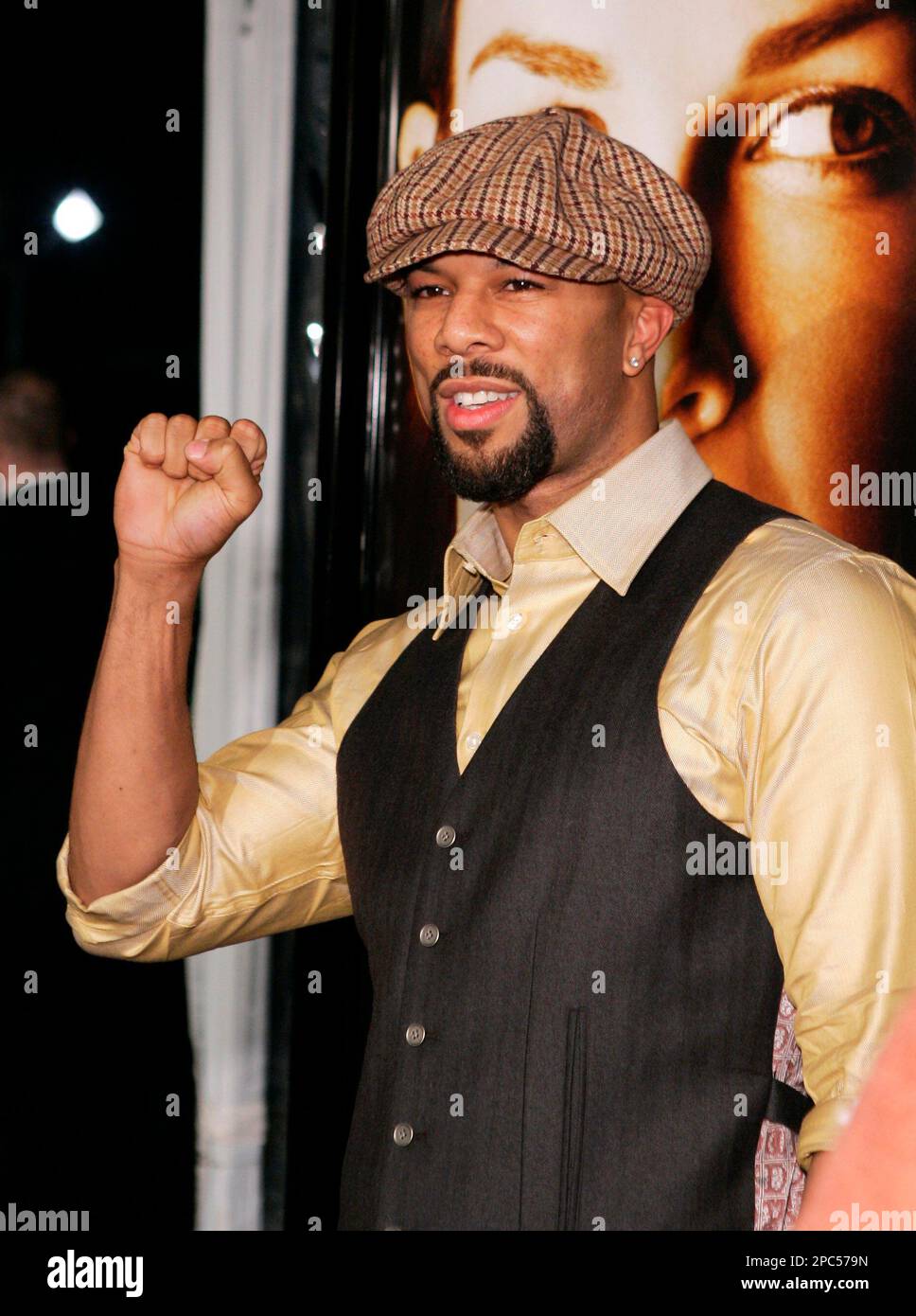 Rapper Common poses as he arrives at the premiere of "Freedom Writers ...