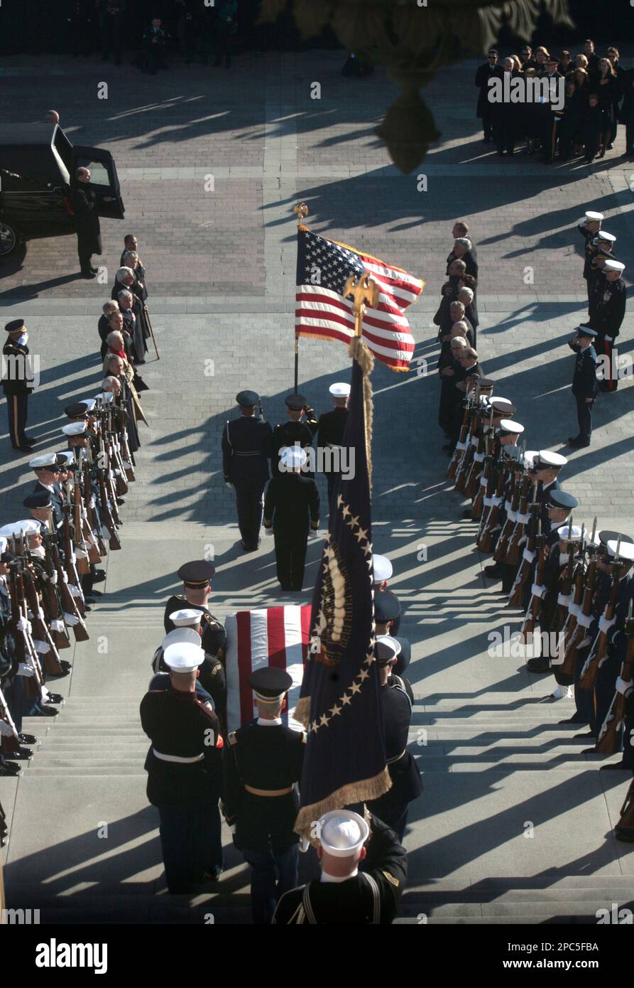 Former President Gerald Ford's casket is carried from the U.S. Capitol ...