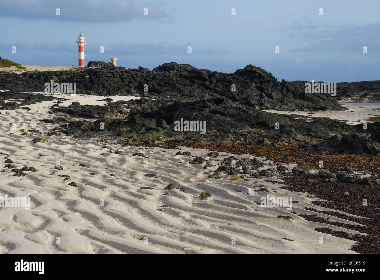 Red white lighthouse tower volcanic hi-res stock photography and images ...