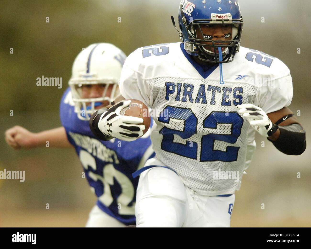 ** DELETES STEPHENVILLE FROM TEAM NAME ** Chilton running back Travis ...