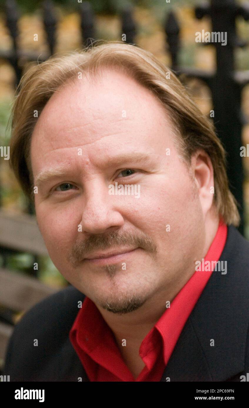 Opera Singer Carl Tanner is photographed in New York, Nov. 15 2006. (AP ...