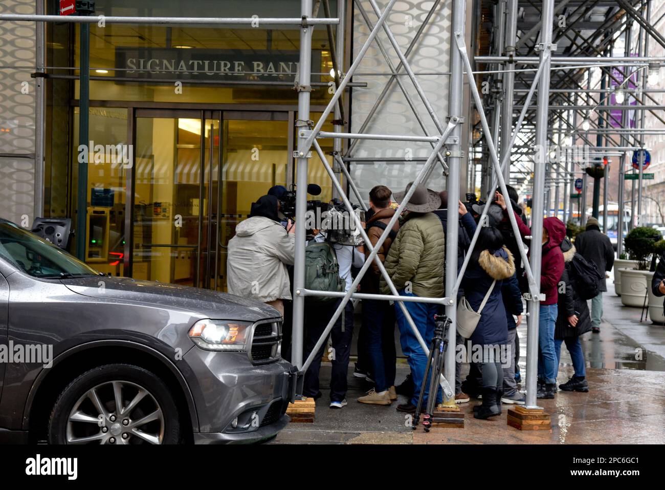 New York, USA. 13th Mar, 2023. A view of the Signature Bank branch on ...