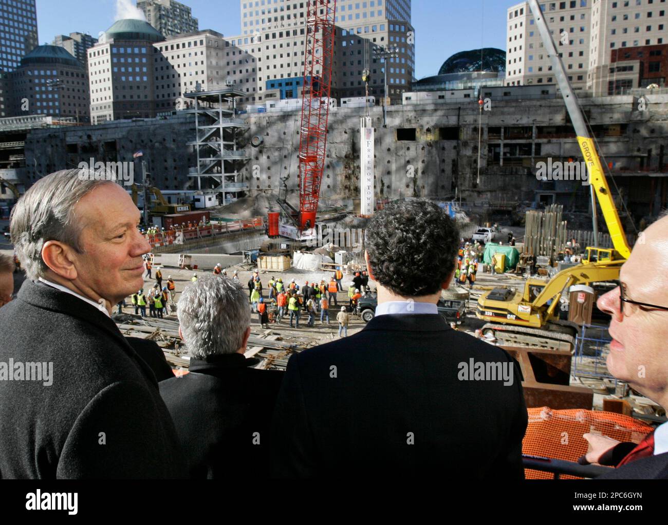 New York Gov. George Pataki, left, glances at Freedom Tower architect ...