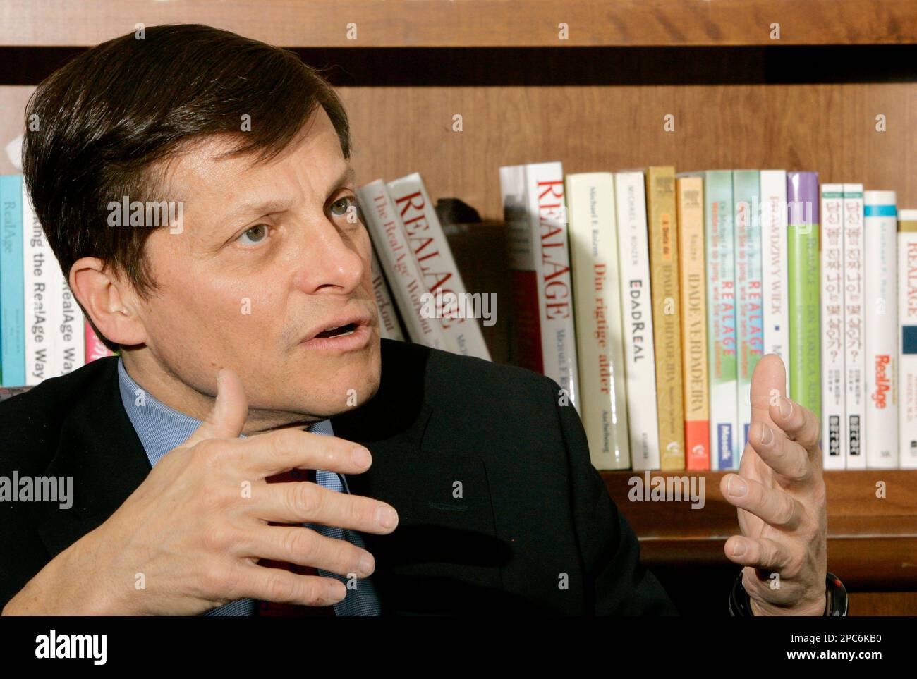 ** ADVANCE FOR WEEKEND, DEC. 21-24 **Dr. Michael F. Roizen answers ...