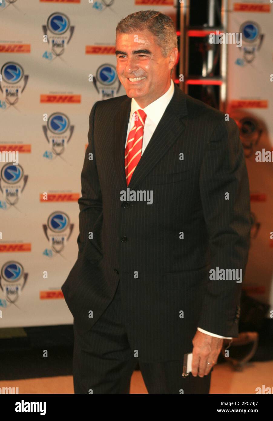 Actor Saul Lisazo of Argentina arrives for the Premios Fox Sports at ...