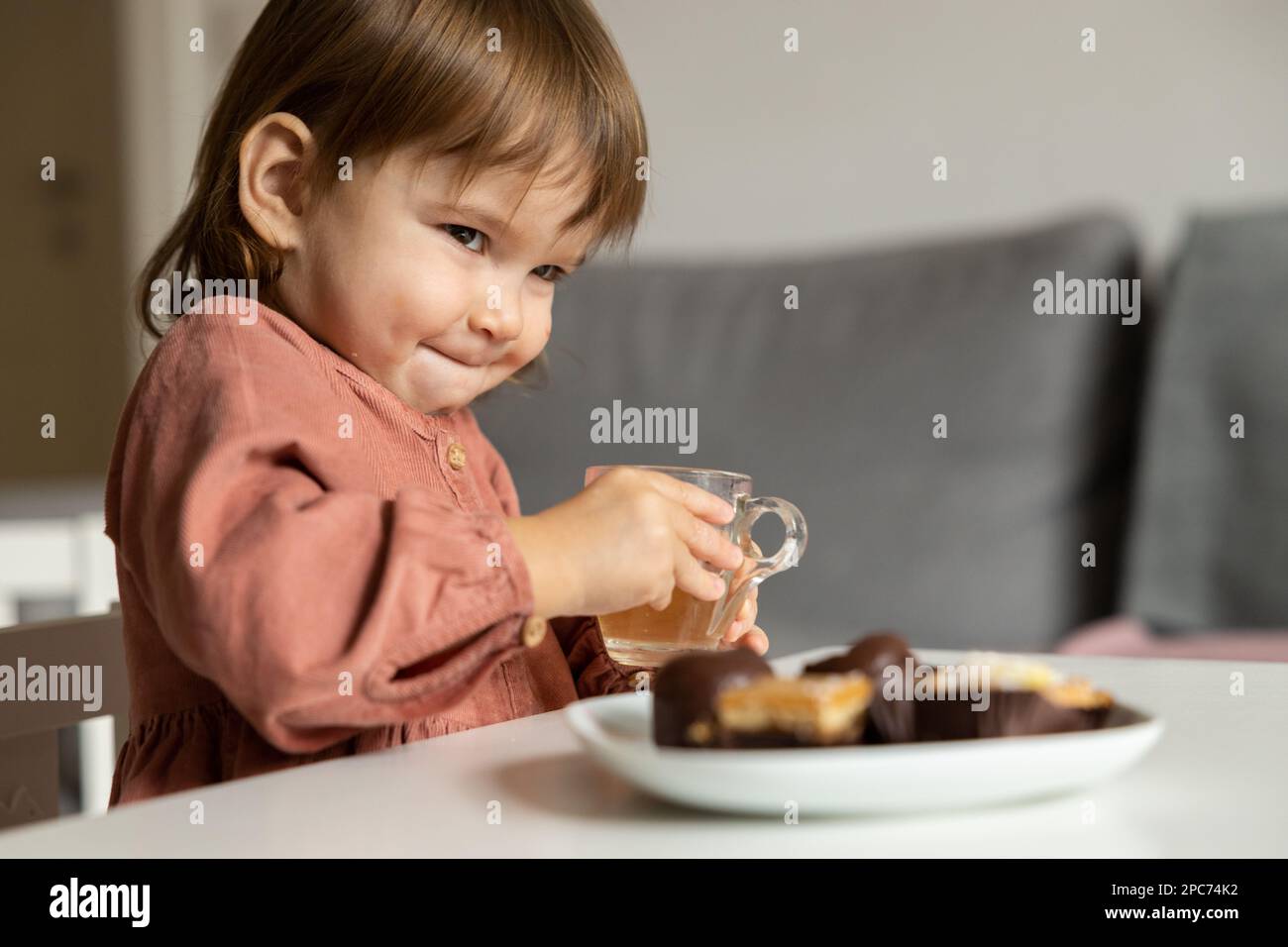 Girl flirts hi-res stock photography and images - Alamy