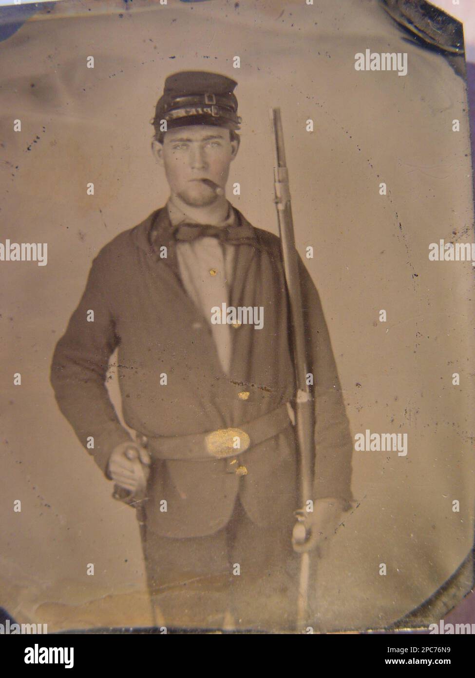 Unidentified soldier in Union uniform and forage cap reading "PIKE ...